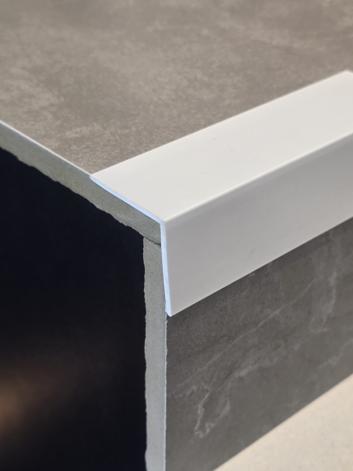 PVC L-Angle Profiles White - Snowden World